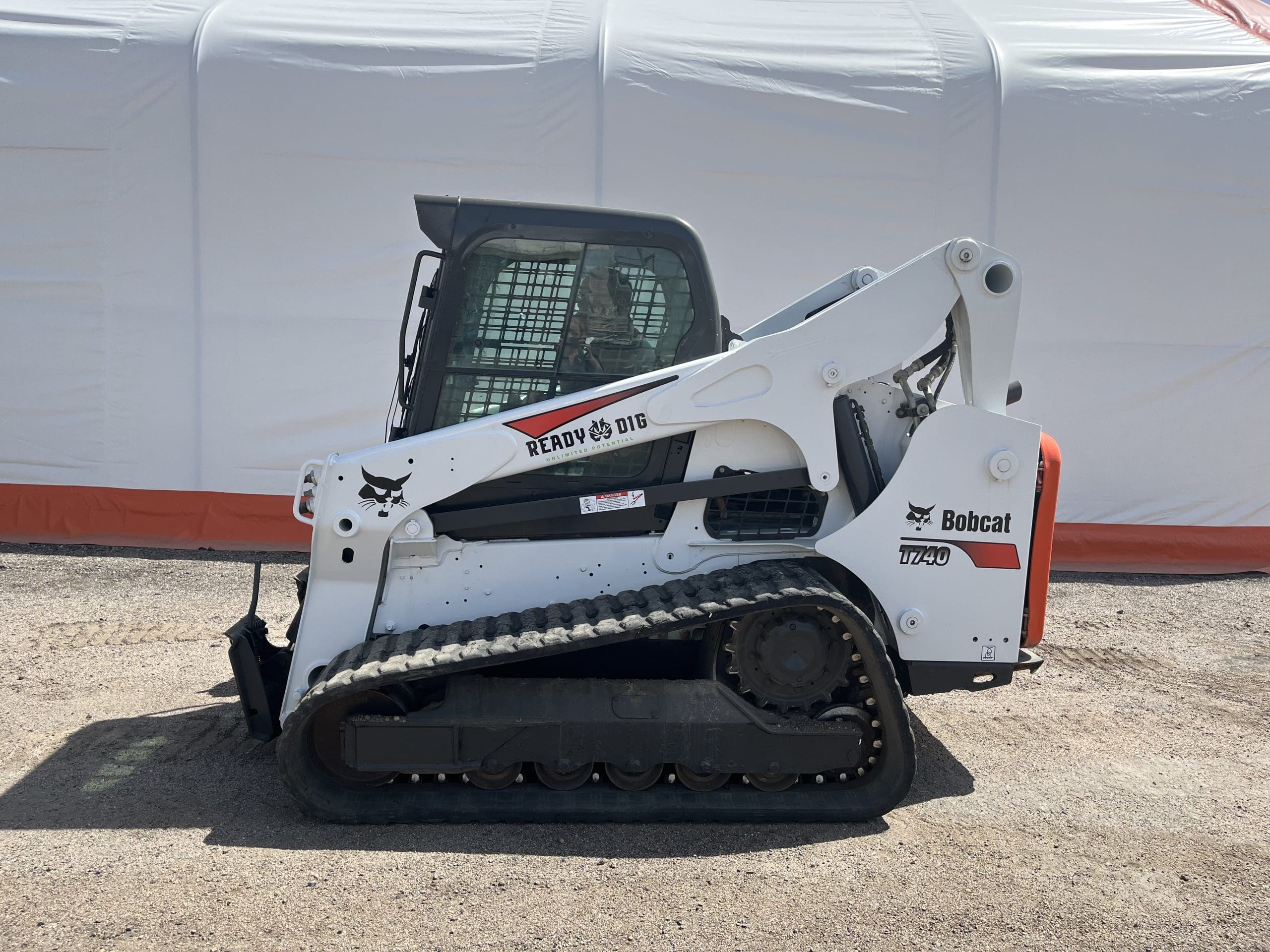 2019 Bobcat T740 SS66 - Ready Dig